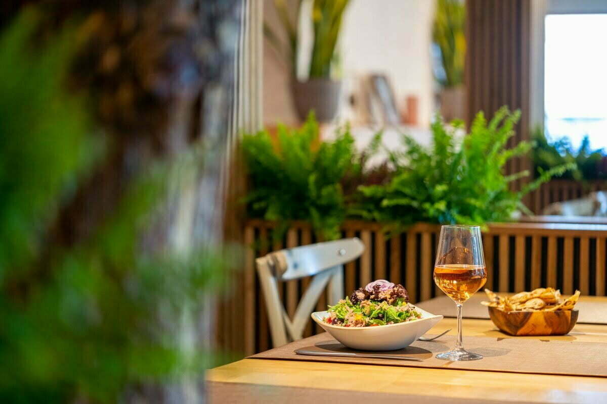 Restaurant – Daimon Social Club