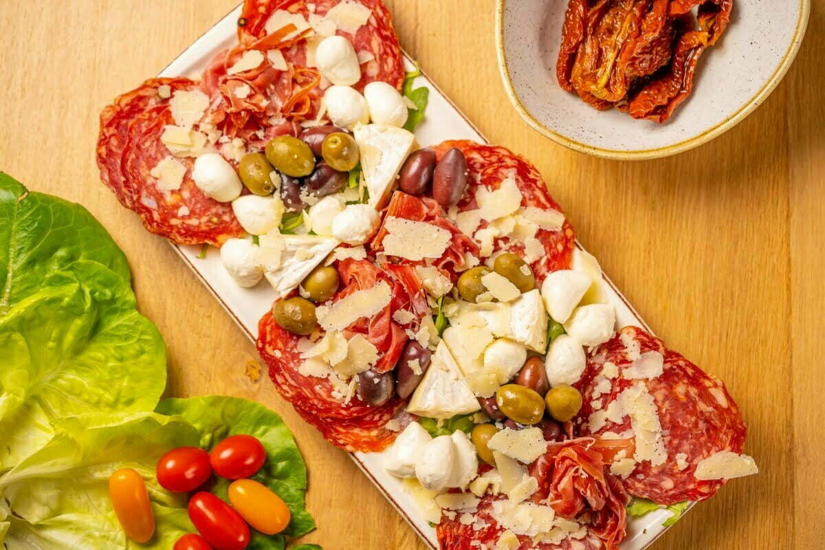 Restaurant – Daimon Social Club